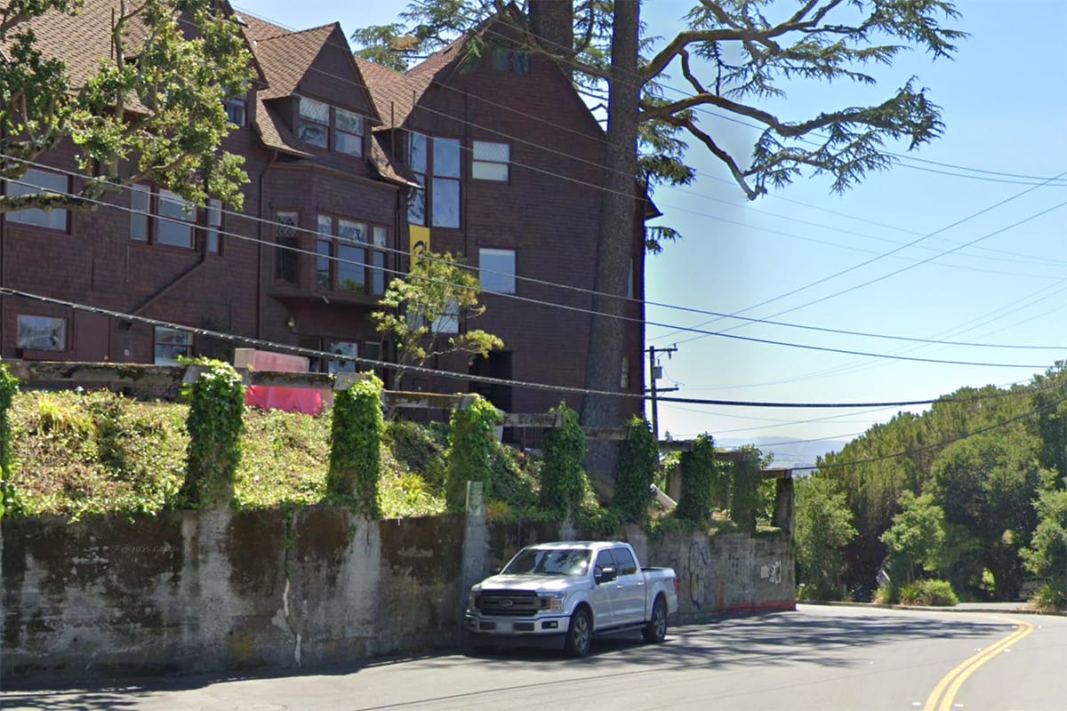 Police investigate gunfire near UC Berkeley stadium