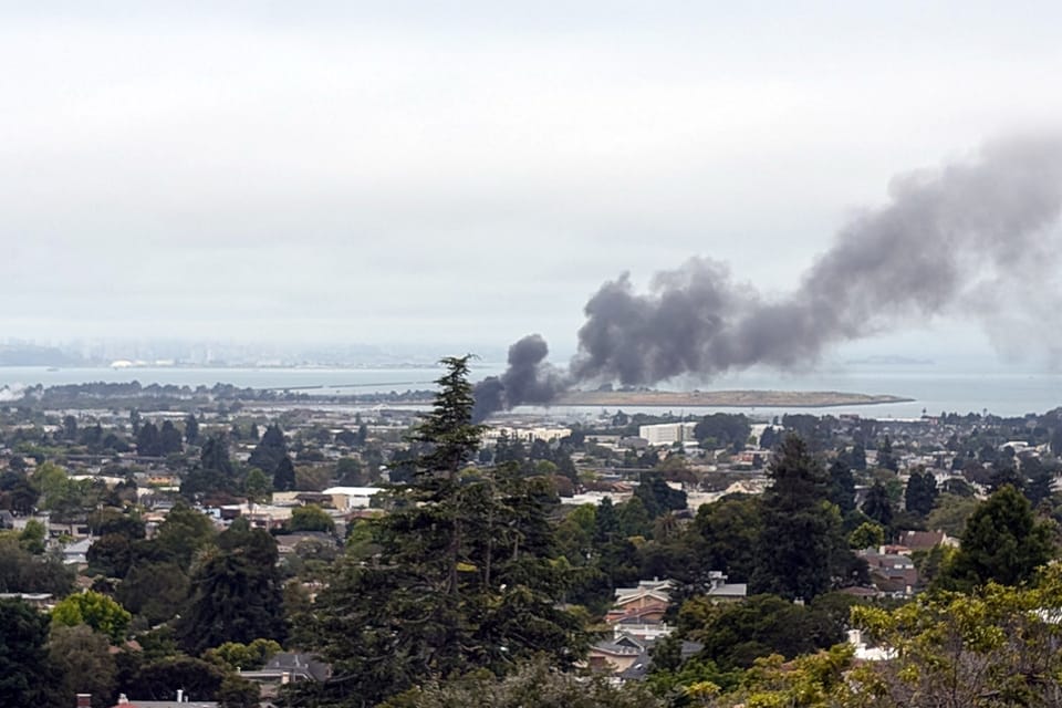 BFD puts out encampment fire in northwest Berkeley